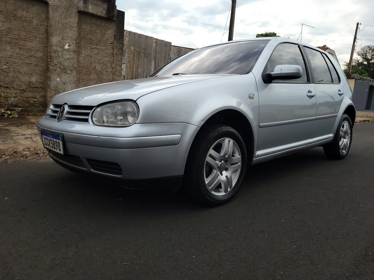 VOLKSWAGEN GOLF 2003 Usados e Novos