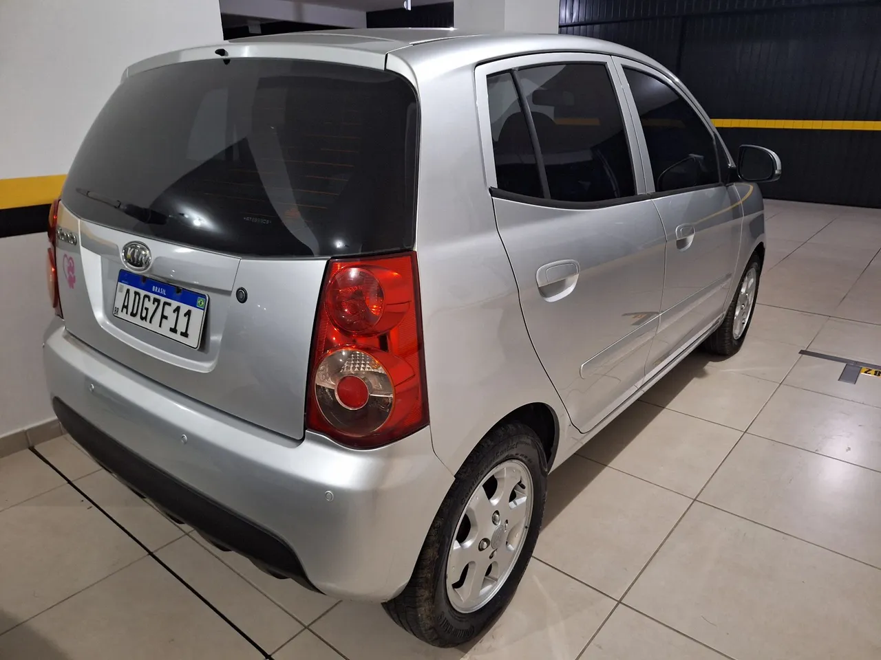 KIA MOTORS PICANTO 2010 Usados e Novos