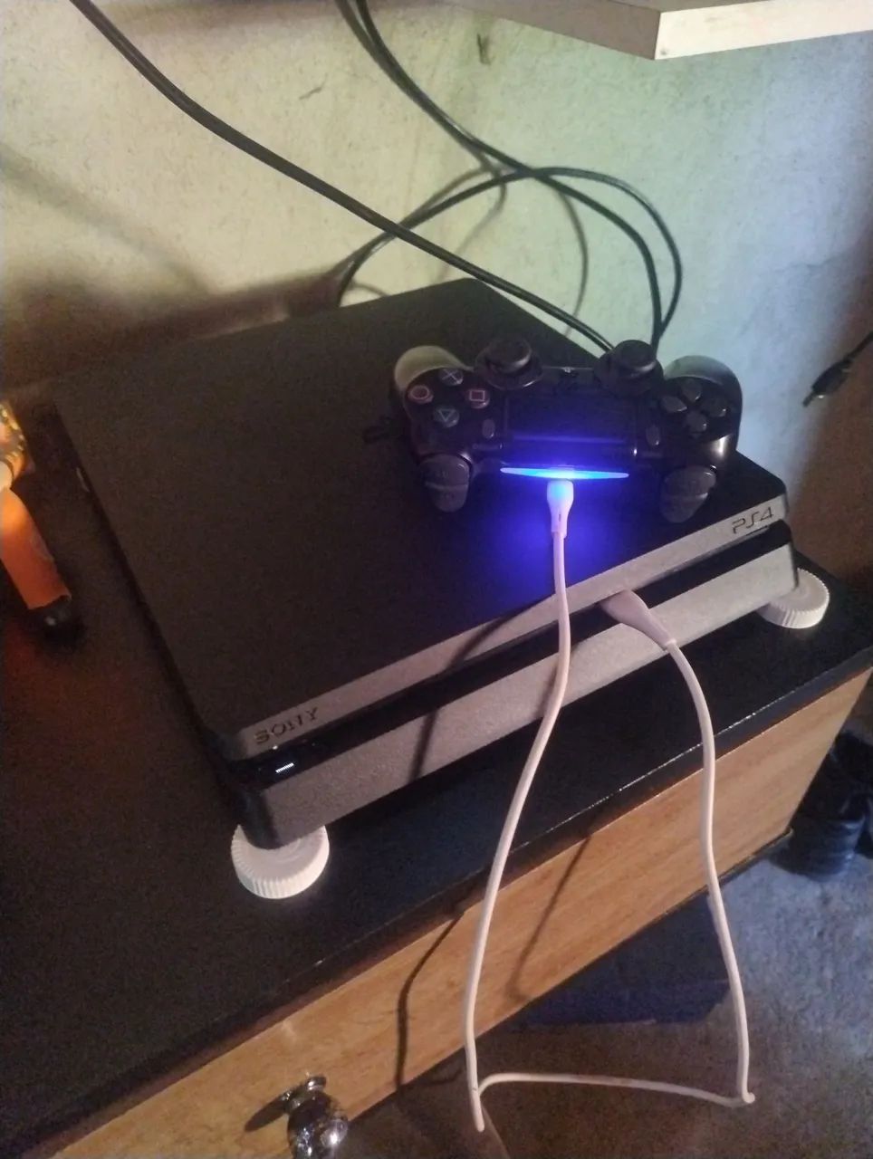 Ps4 slim com SSD de 1tb + hd externo de 500 gb 1 controle original com ...