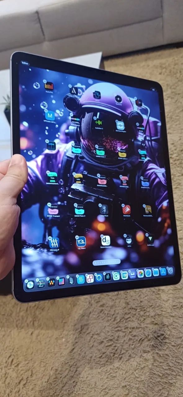 iPad Pro 12.9 M2 256gb wifi e celular com Keyboard Troco - Tablets e E ...