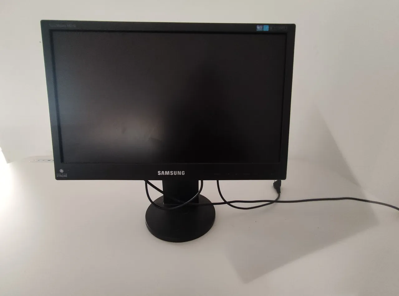 "monitores de 20 polegadas" - Monitores no Brasil