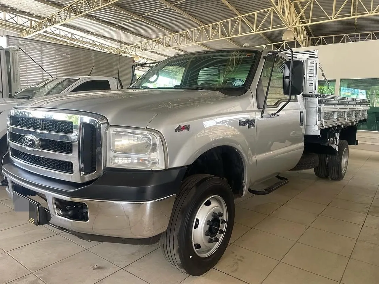 "f4000 4x4" no Brasil