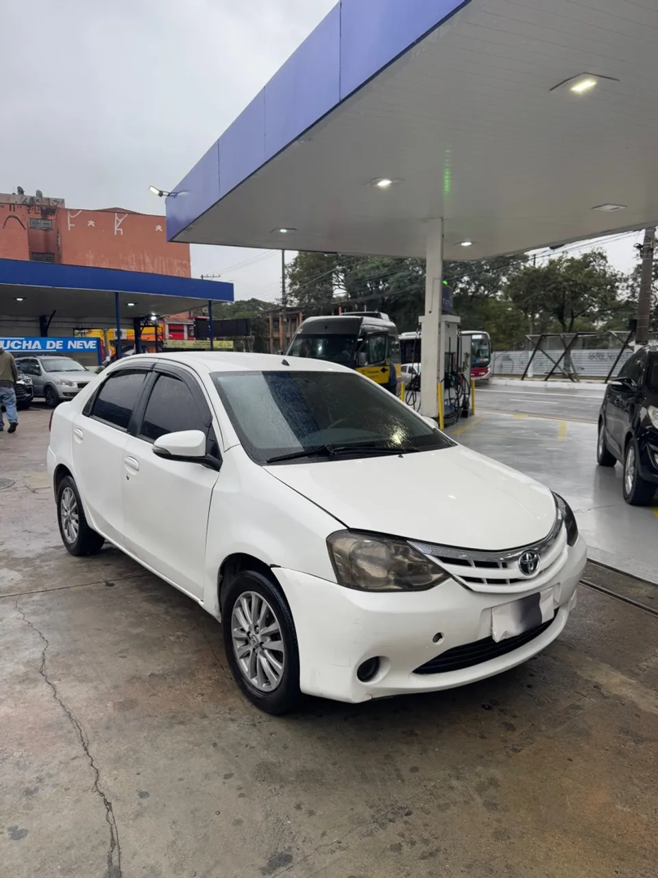 "toyota etios 2015" - Carros Usados e Novos à venda