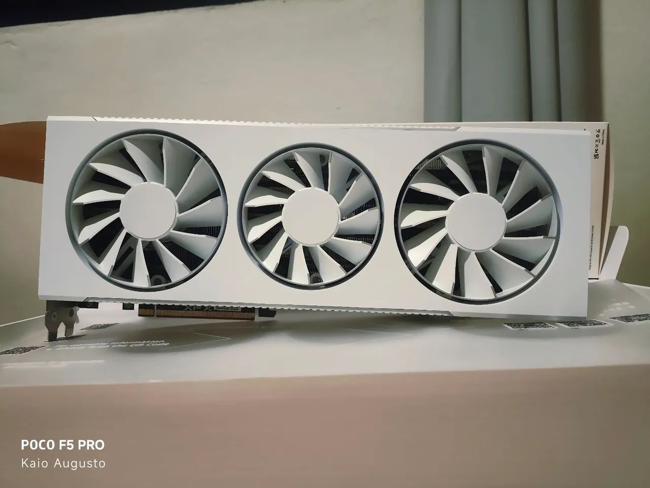 Placa de Vídeo RX 7800 XT 16GB Magnetic Air / Nova - Placas de Vídeo ...