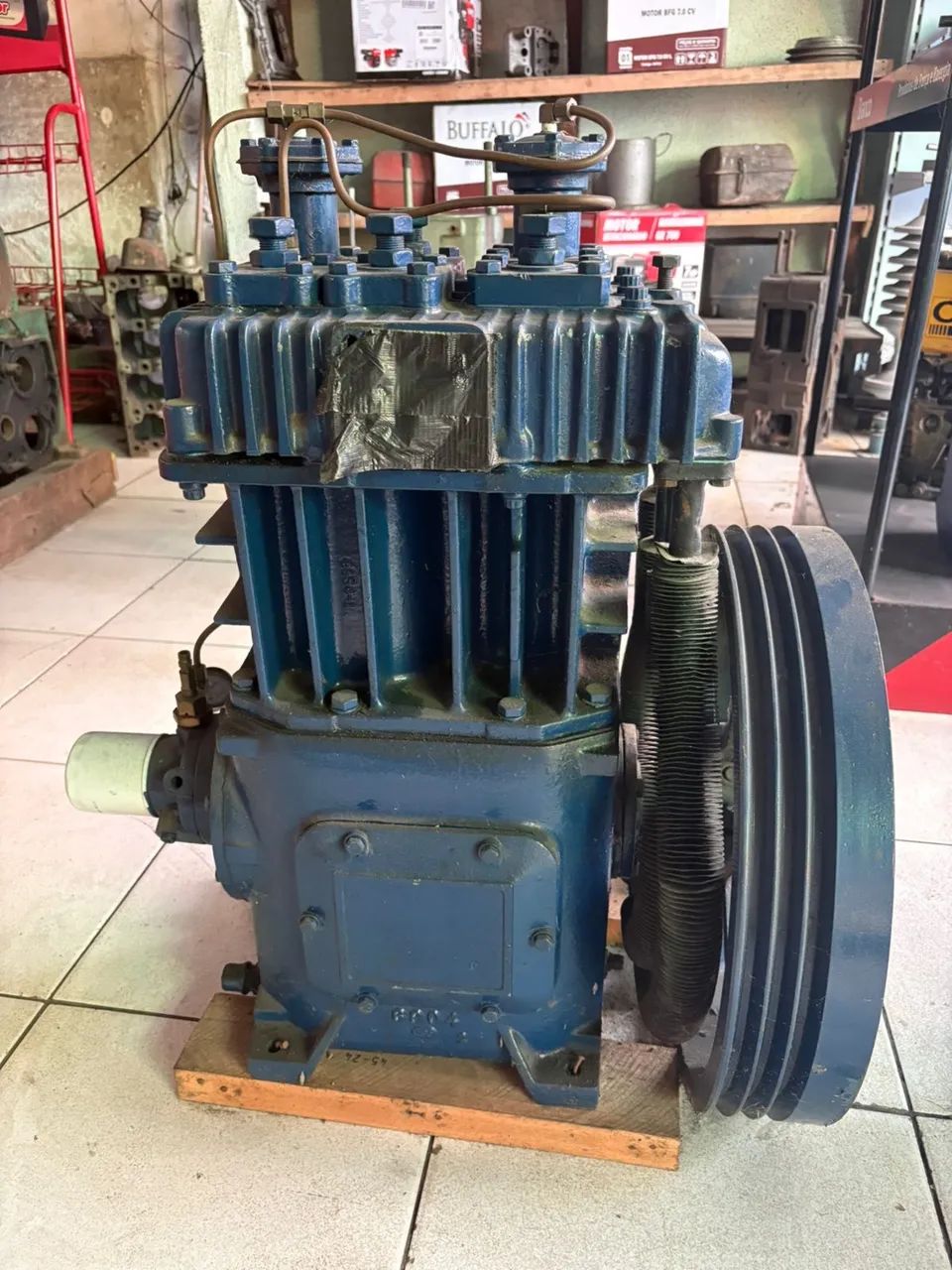 Vendo compressor de ar Quincy QR-25. - Peças para tratores e máquinas ...