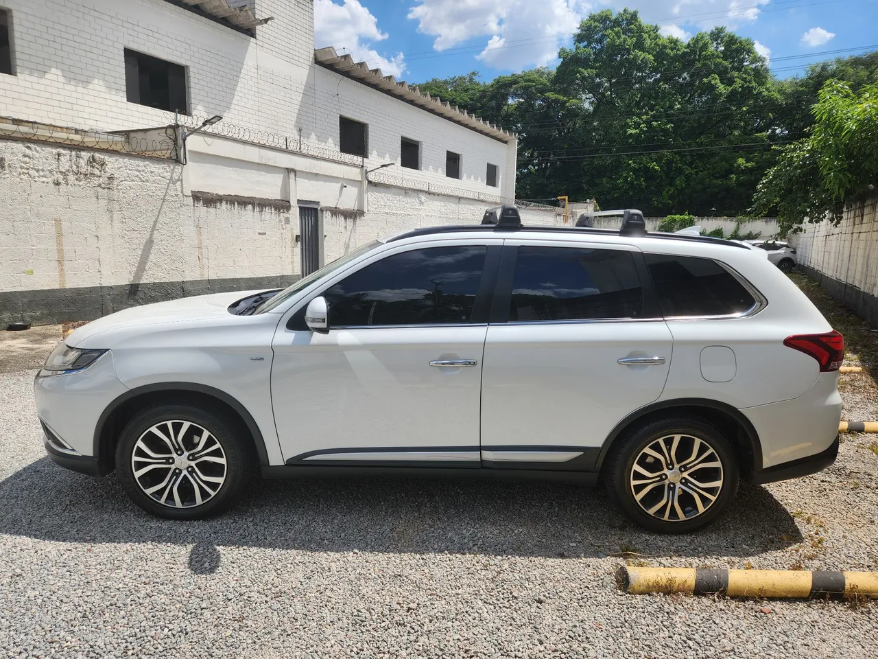 MITSUBISHI OUTLANDER 2016 Usados e Novos