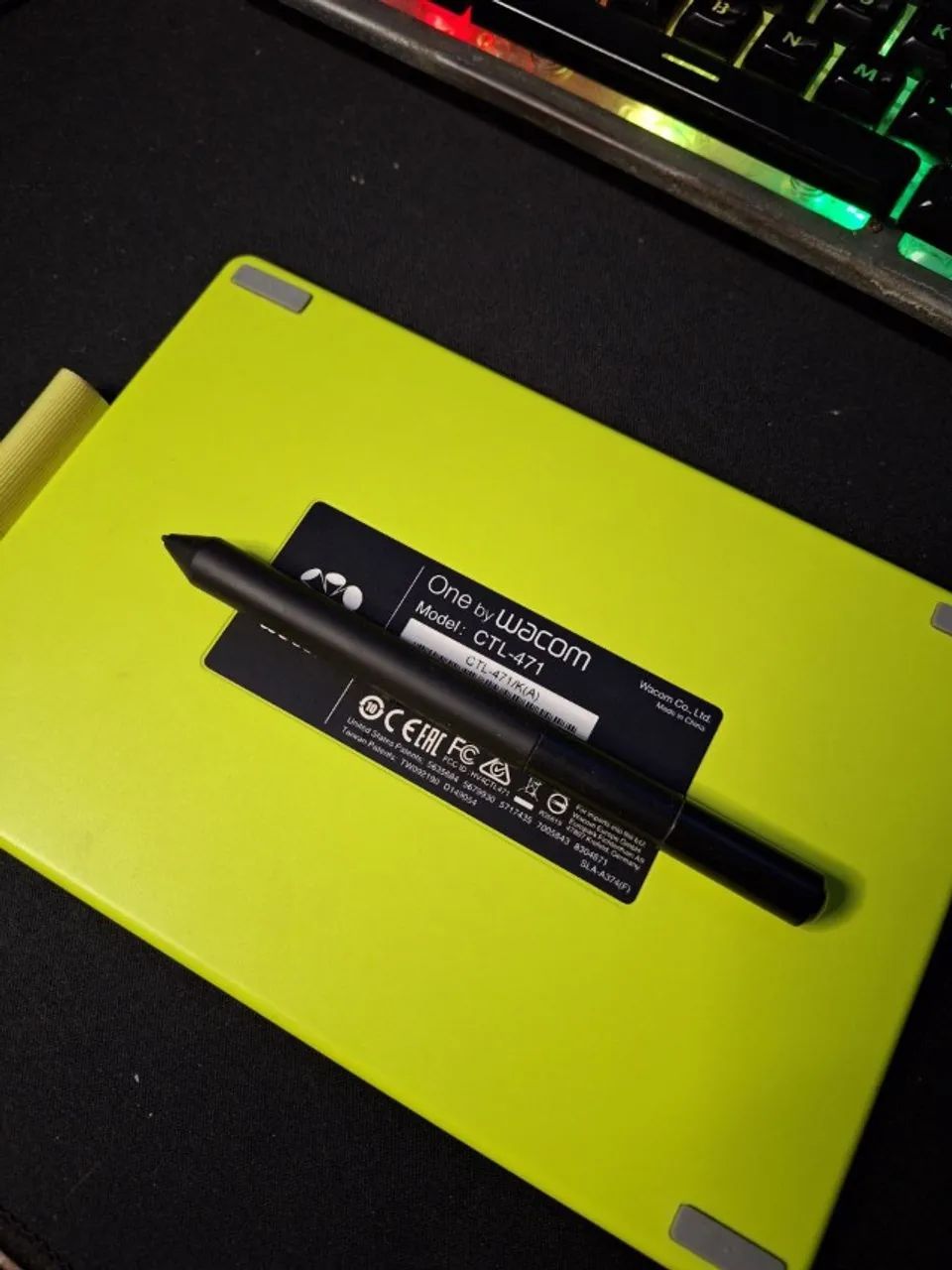 Mesa Digitalizadora One by Wacom Pequena CTL-471/K(A) - Usada, com Caneta Inclusa - Periféricos ...