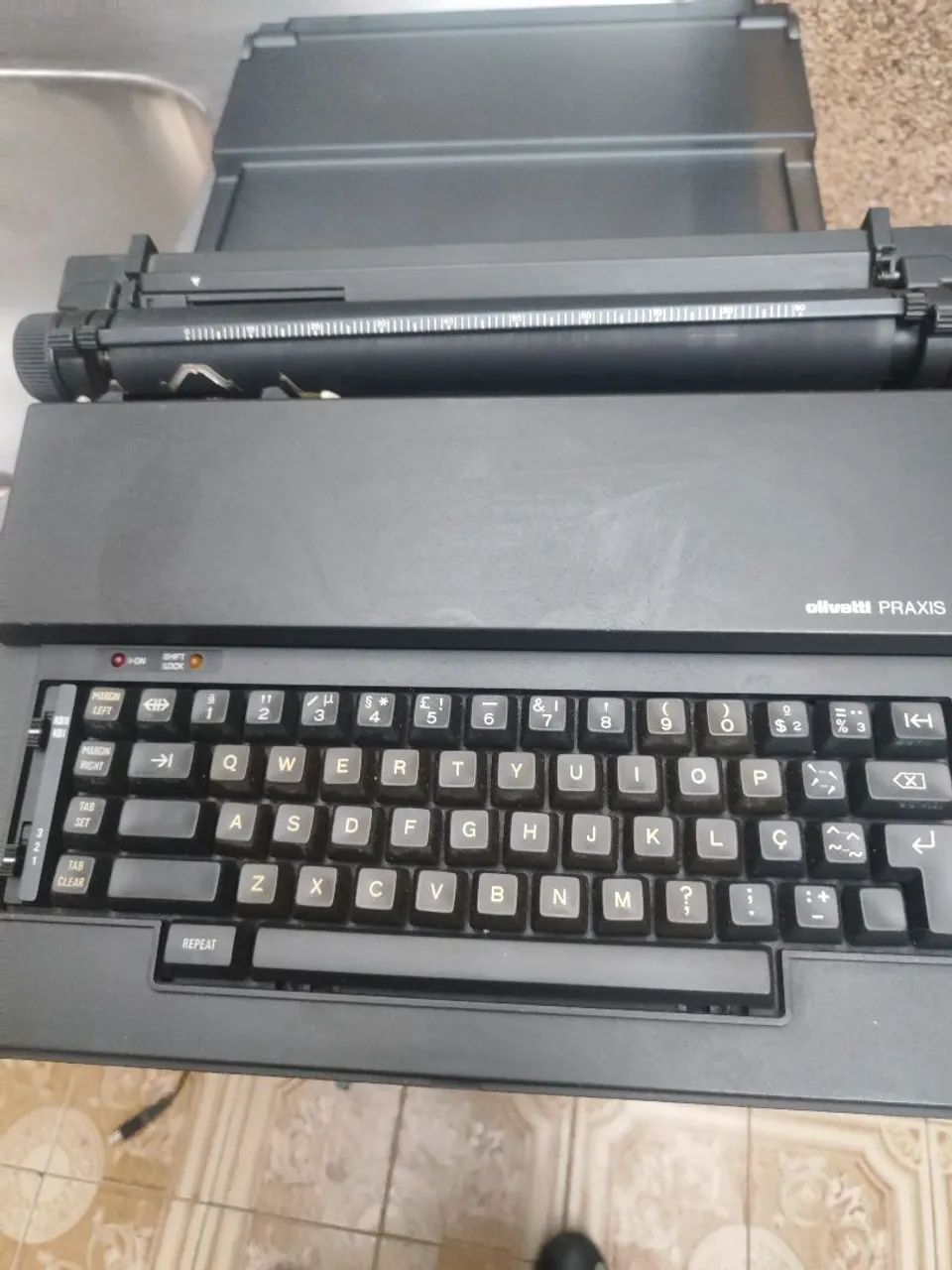maquina de escrever elétrica Olivetti Praxis 20 - Itens Para Escritório ...