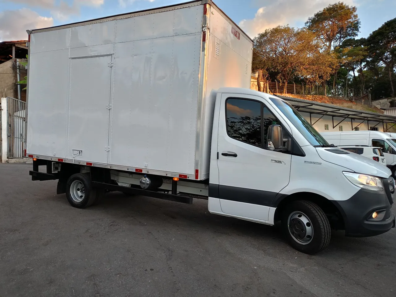 MERCEDES-BENZ SPRINTER 2024 Usados e Novos