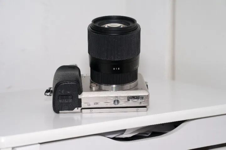 Câmera Sony a6000 + Lente Sigma 30mm f/1.4 DC DN (O Kit Perfeito ...