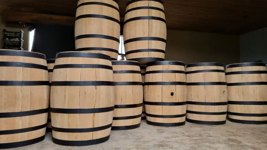 "barril de 200 litros" no Brasil