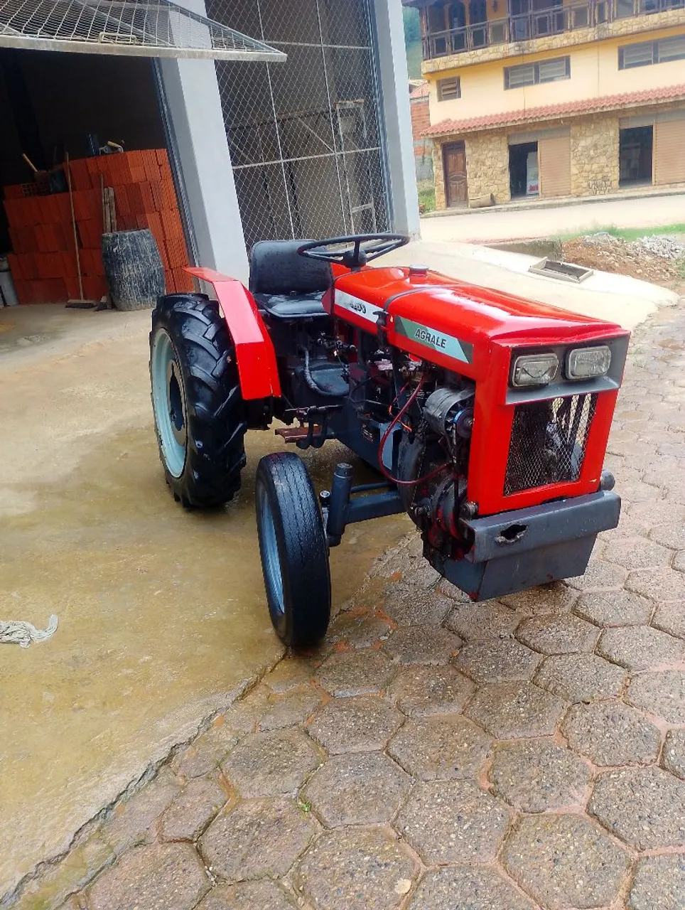 "trator agrale 4100" - Tratores e máquinas agrícolas no Brasil