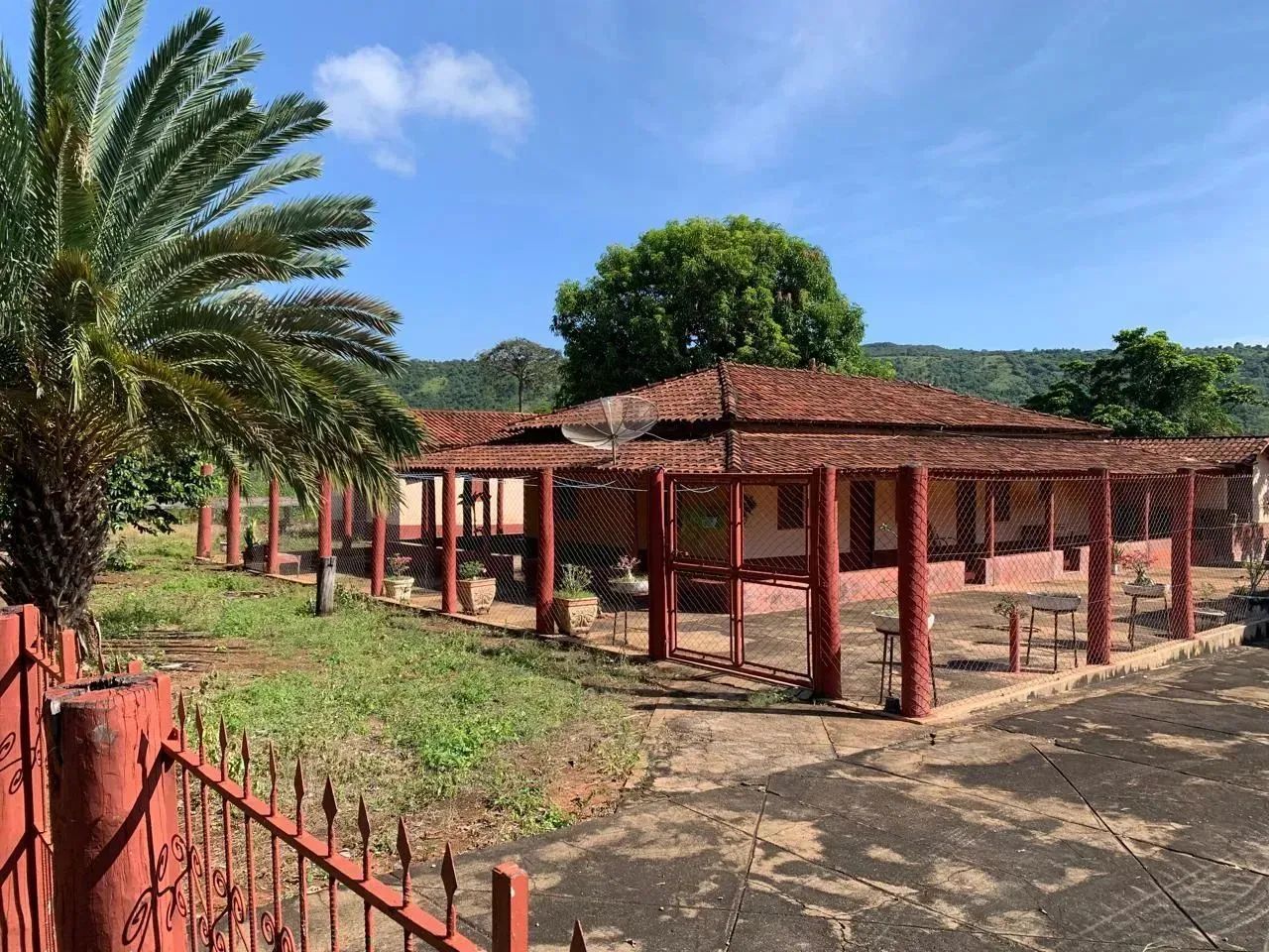 Fazenda a 37 km de Jussara excelente , município santa fé de goias ...