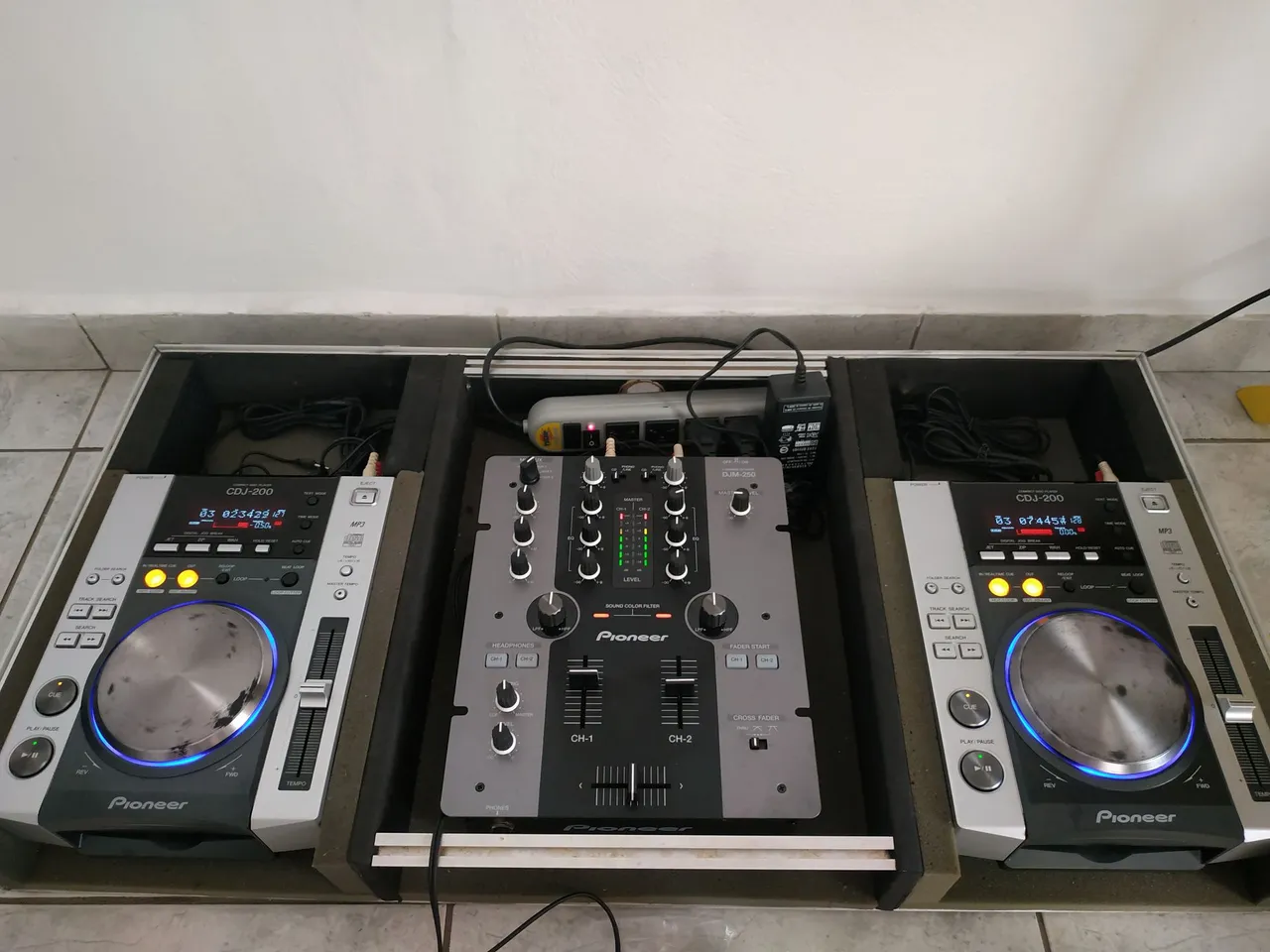 "mixer djm 250" no Brasil