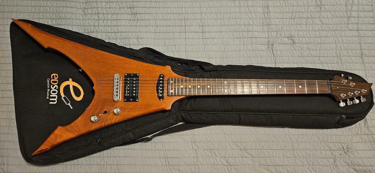 "cort flying v" - Instrumentos musicais no Brasil