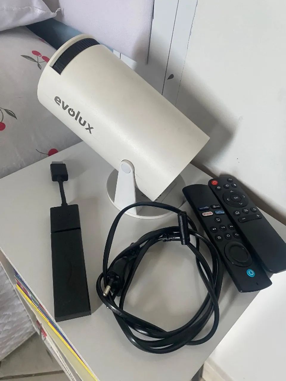Projetor Evolux + Fire Stick Smart Amazon Original - Projetores e Telas ...