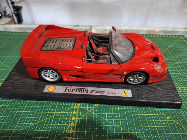 Miniatura ferrari 1 18 | +41 anúncios na OLX Brasil