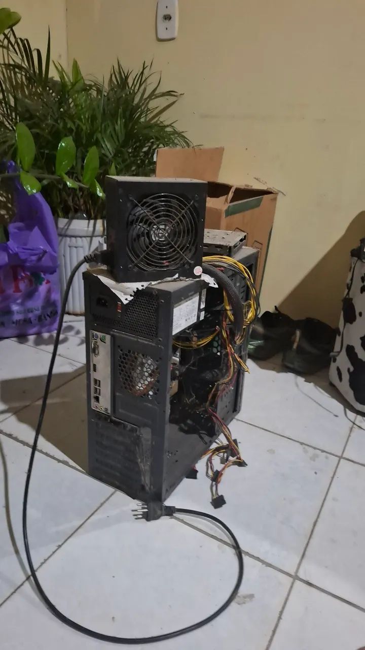 PC RYZEN AMD A8 7600B PRO + RX 550 +2 FONTES 400W+ - Computadores e ...