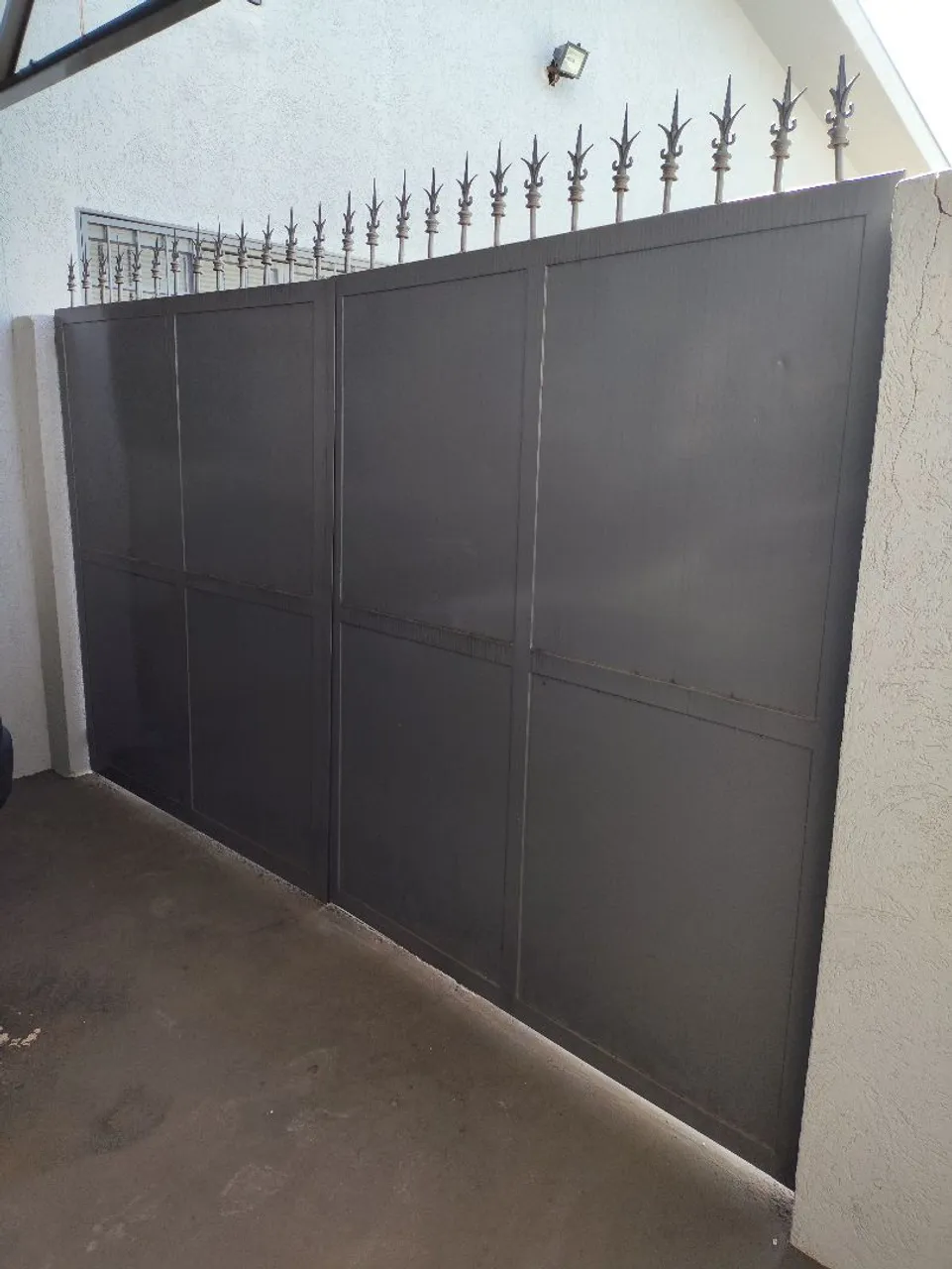 "portao fechado" no Brasil