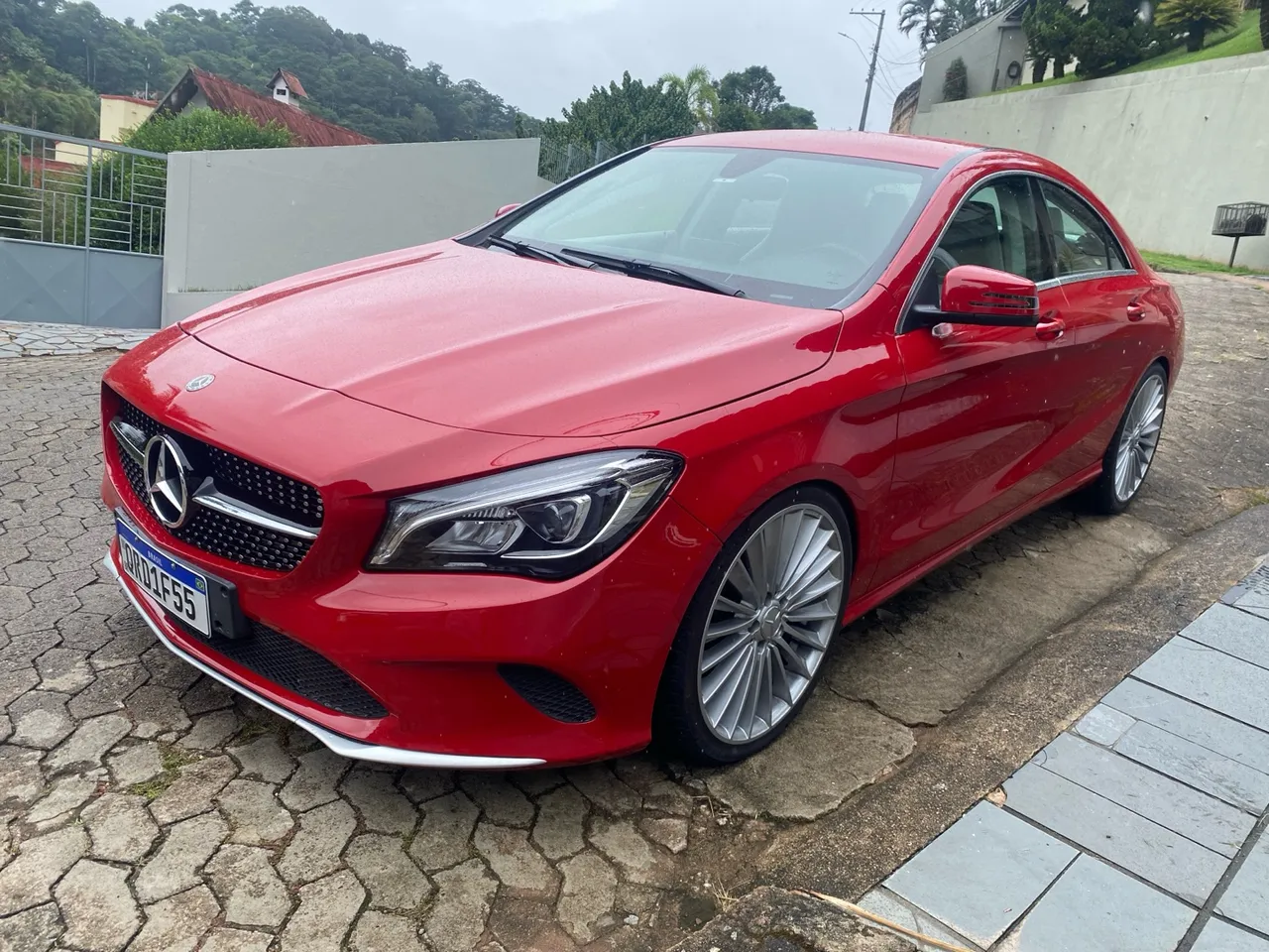 MERCEDES-BENZ CLA-180 2018 Usados e Novos