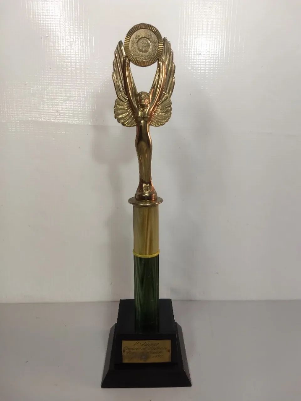 Troféu Antigo 1992 Honra Mérito Plastico Deusa Vintage D2k (Usado ...