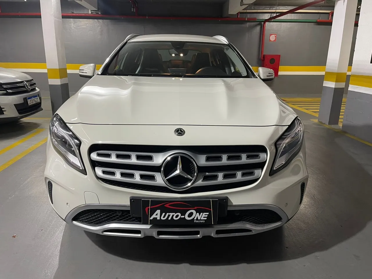 MERCEDES-BENZ GLA-200 2018 Usados e Novos