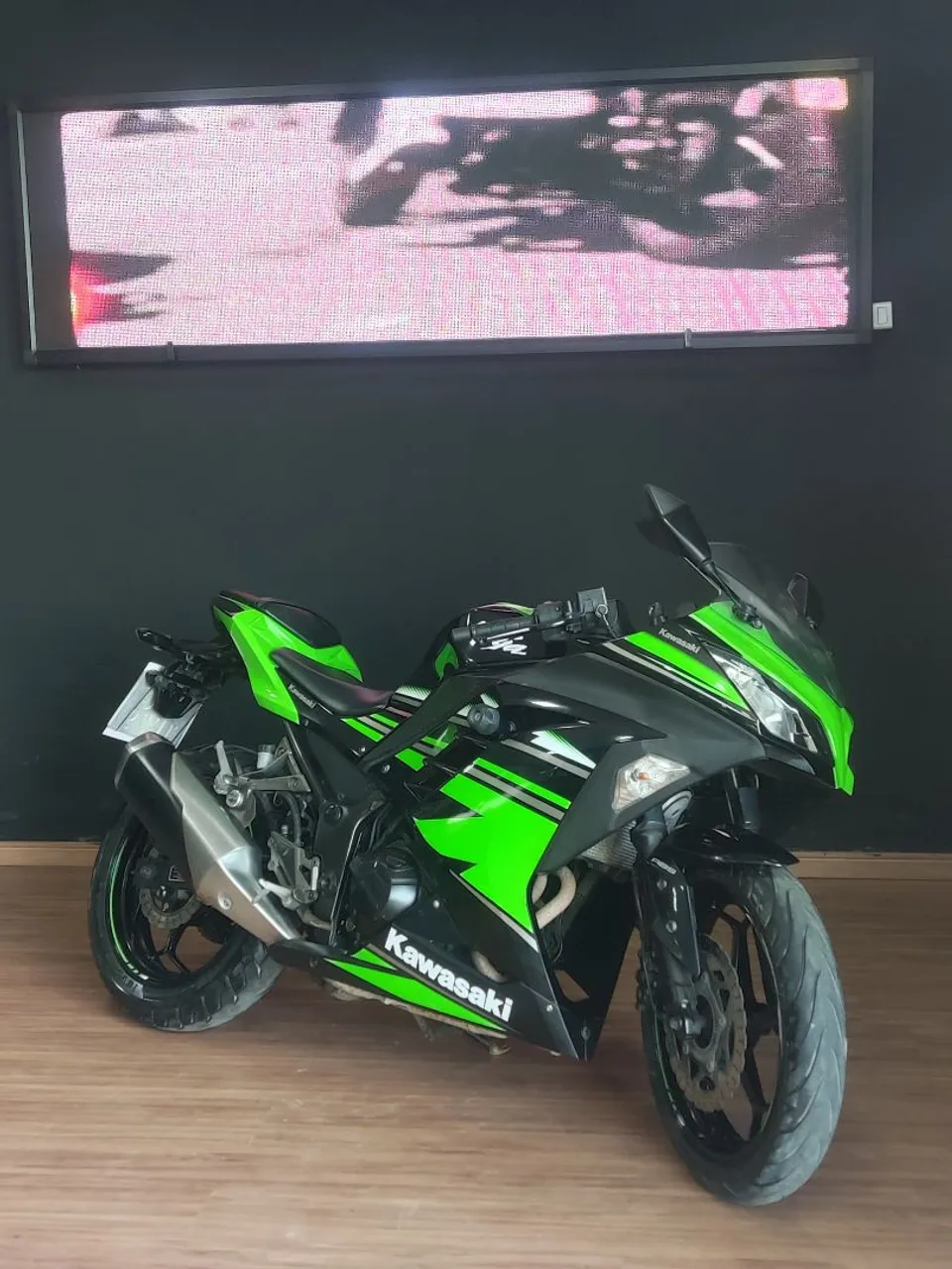 Motos KAWASAKI NINJA 300 no Brasil