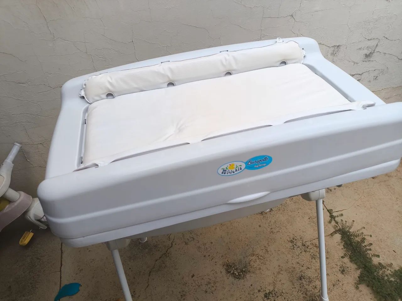 Banheira Burigotto com trocador e suporte - Maternidade e Cuidados com ...