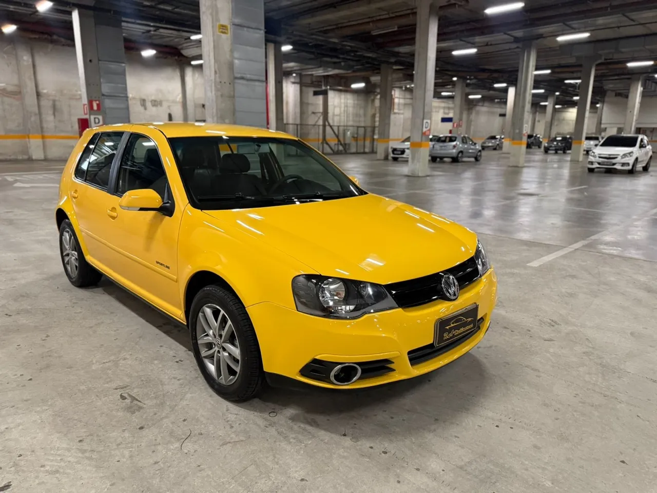 Volkswagen Golf SPORTLINE 1.6 MI TOTAL FLEX 8V 4P Usados e Novos