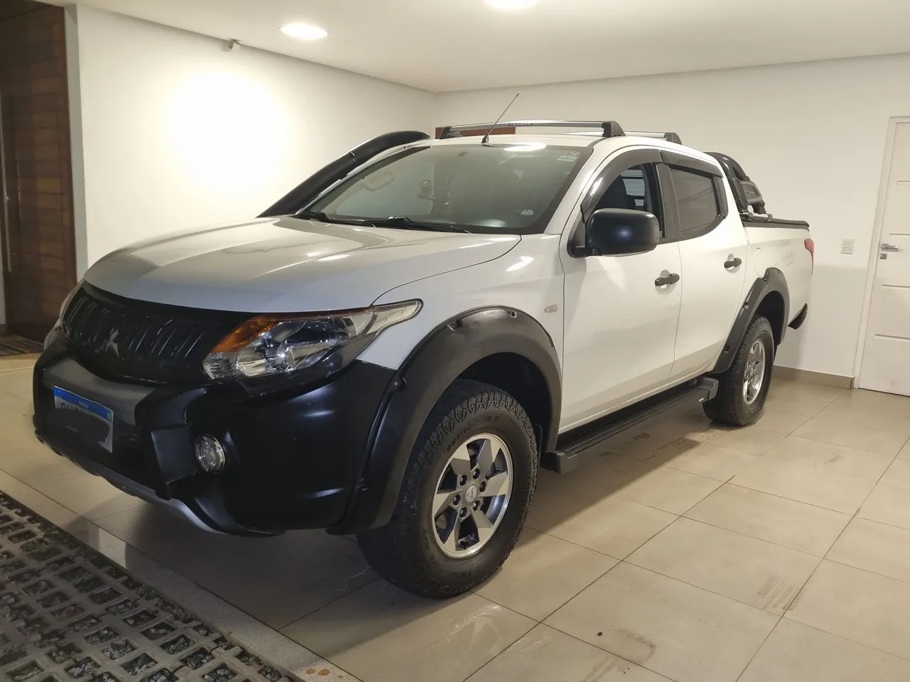 "mitsubishi l200 2020" - Carros Usados e Novos à venda