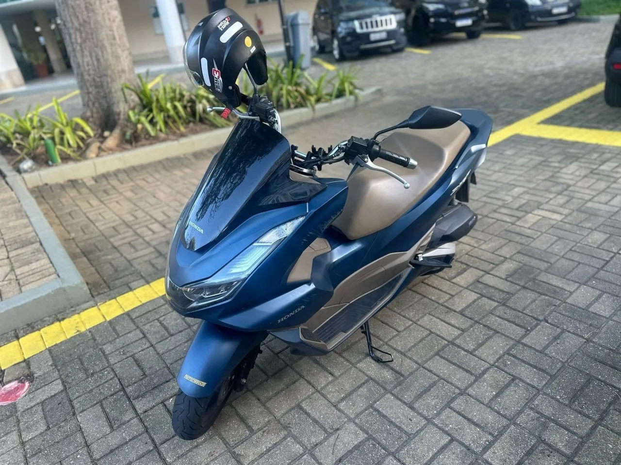 Motos HONDA PCX 2024 no Brasil