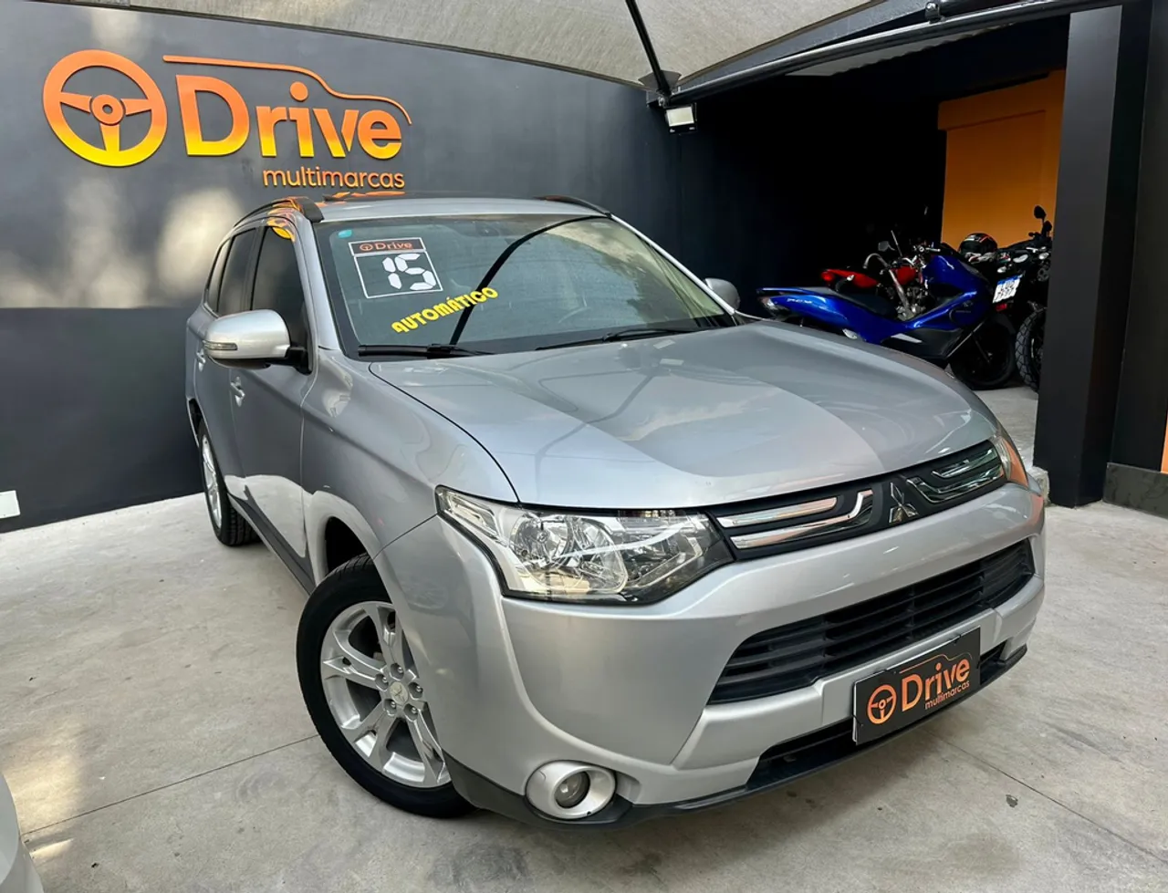 MITSUBISHI OUTLANDER 2015 Usados e Novos