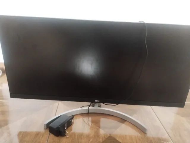 Monitor LG ultrawide 29 polegadas - Para conserto ou remoçao de peças ...