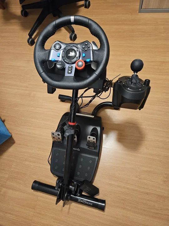 "volantes logitech" no Brasil