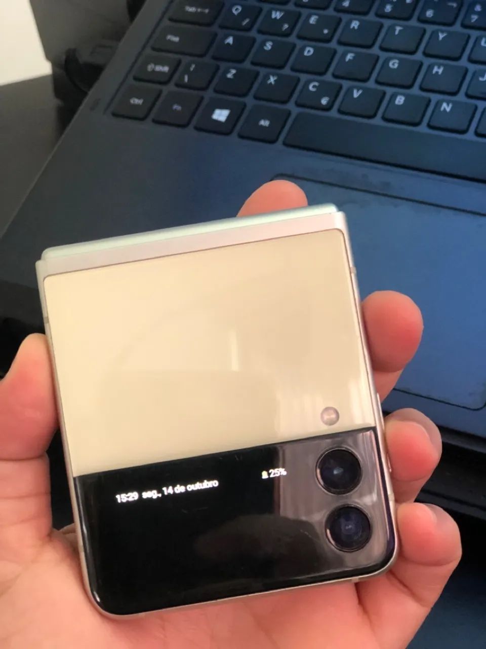 Celular zflip3 com display queimado - Celulares e Smartphones ...