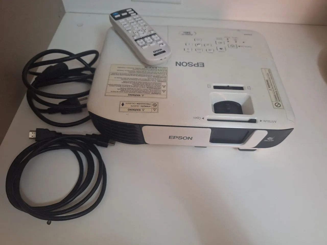 Projetor Epson (data Show) - Projetores e Telas de Projeção - Jardim ...