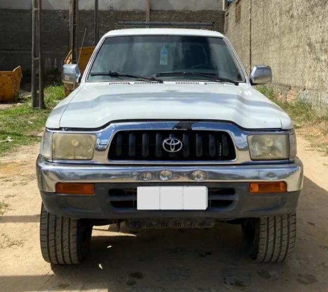 TOYOTA HILUX 2002 Usados e Novos