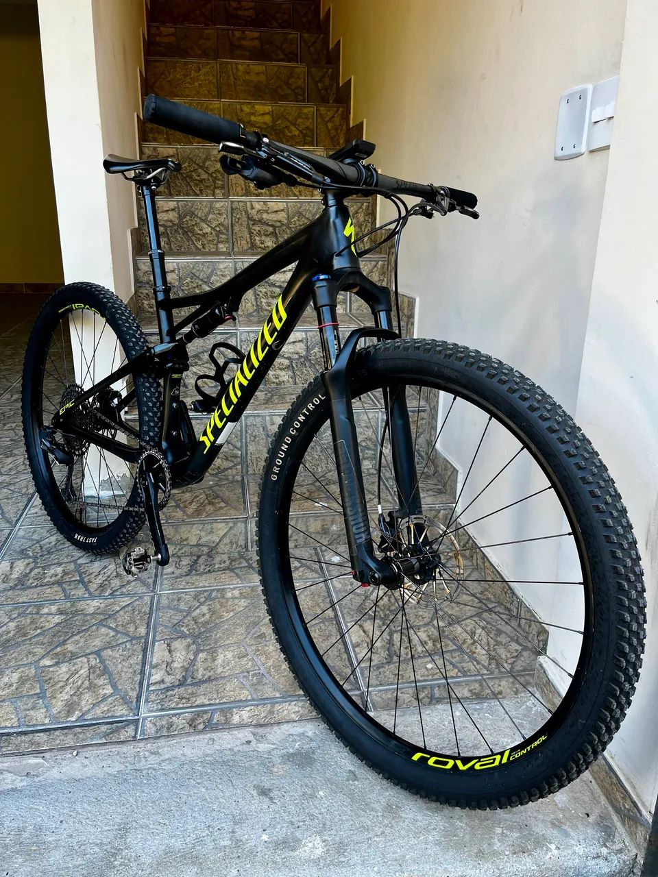 Specialized epic comp Carbon - M - Ciclismo - São Sebastião, Petrópolis ...