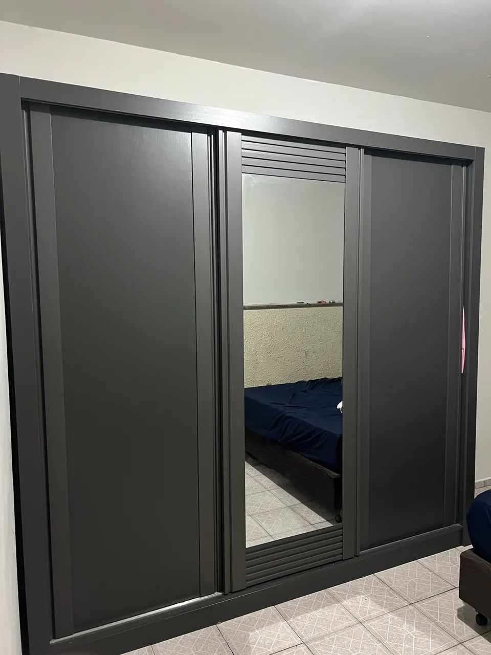 Guarda-Roupa Casal, Espelho e 243,1 cm de Largura - Grafite - Armários ...