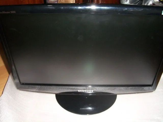 "monitor lcd 20 polegadas" no Brasil