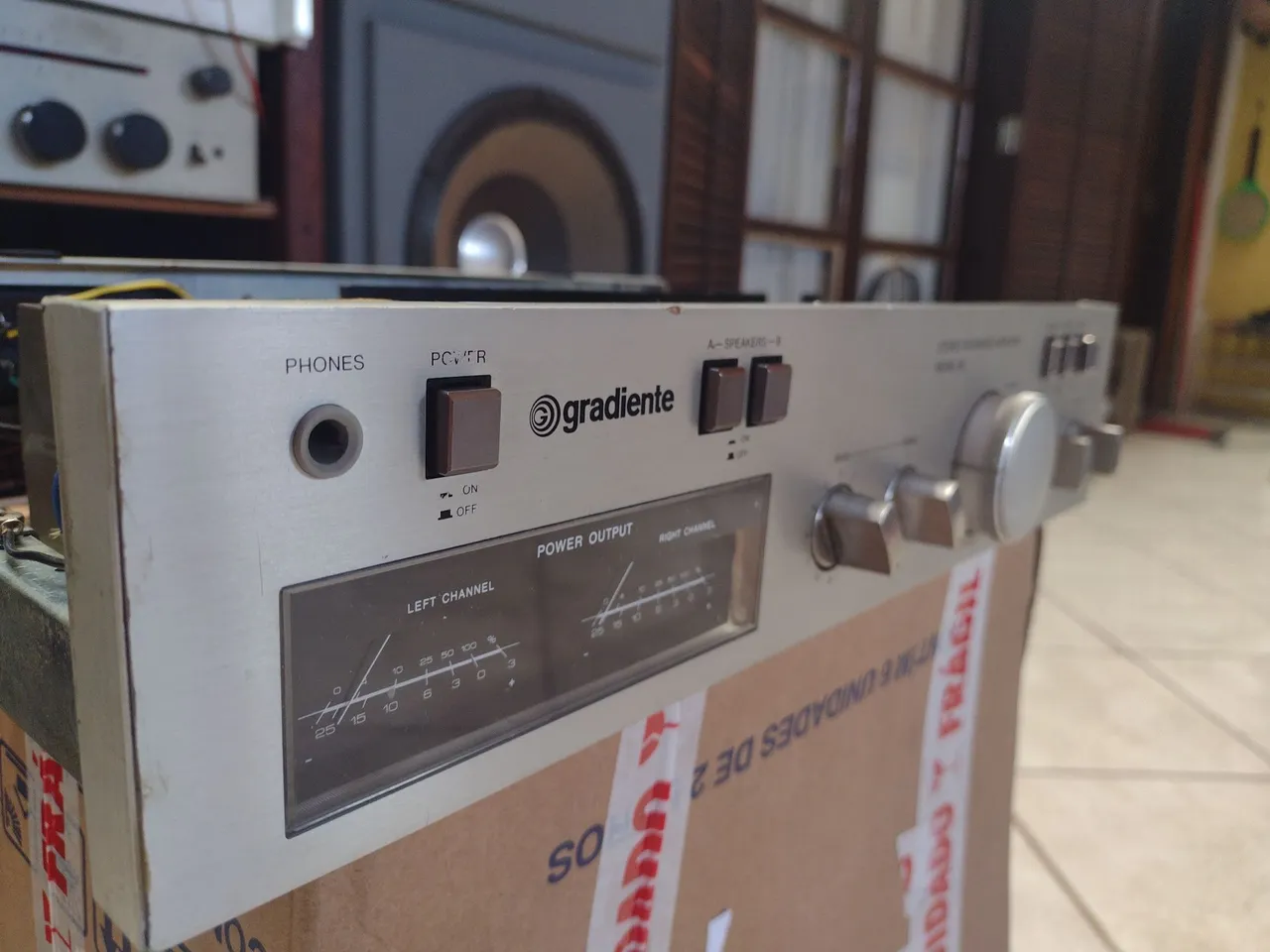 "amplificador de som gradiente" no Brasil