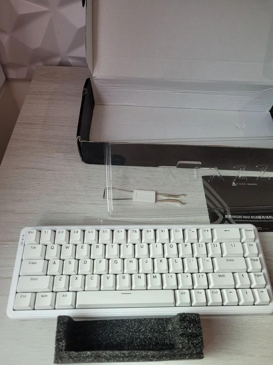 Teclado Ajazz AK680 MAX Magnético wired (novo) Faço envio olx pay ...