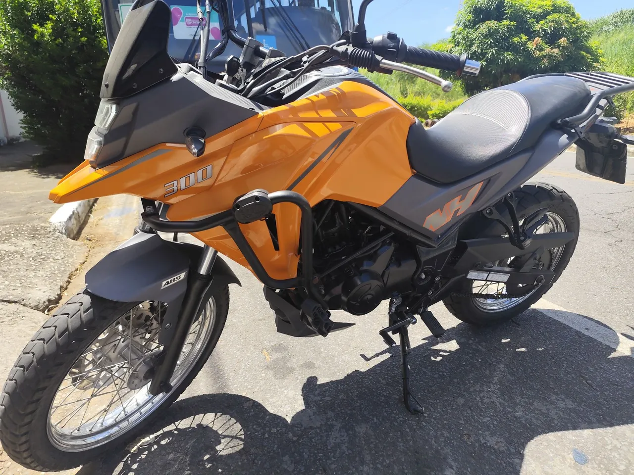 Motos DAFRA NH 300 no Brasil