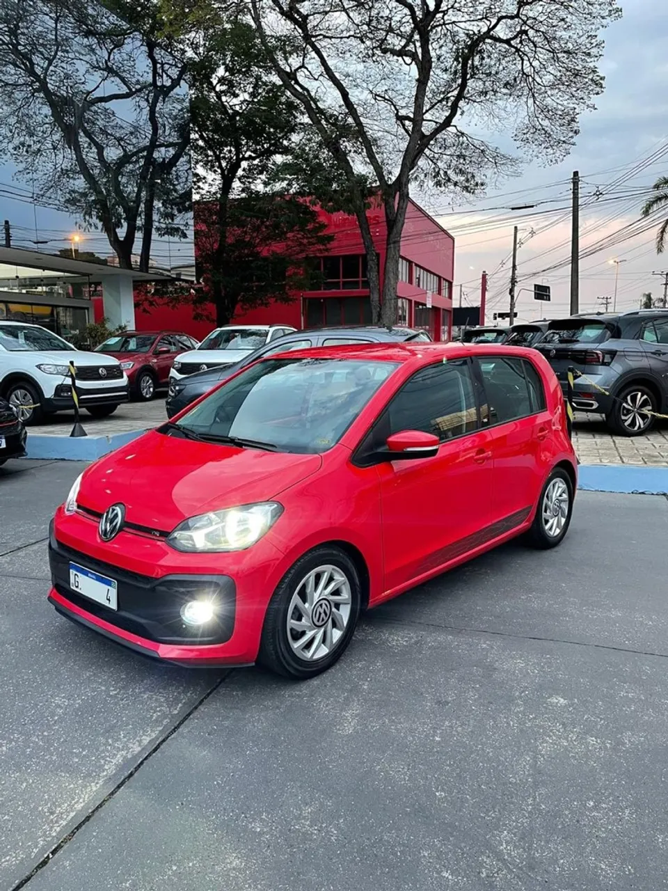 VOLKSWAGEN UP! 2020 Usados e Novos