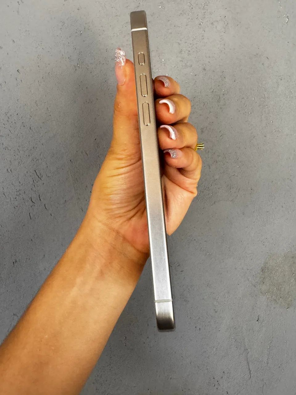 iPhone 15 pro max 256 gigas white titanium - Celulares e Smartphones ...