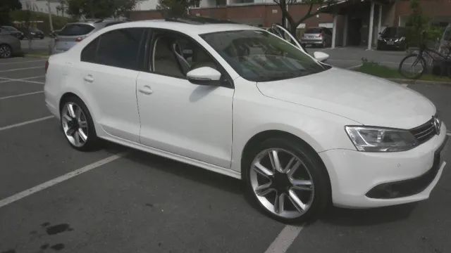 VOLKSWAGEN JETTA 2013 Usados e Novos