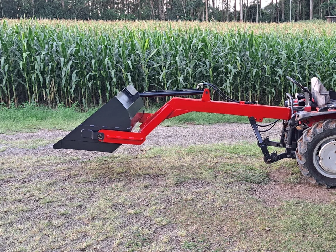 "trator com concha" - Tratores e máquinas agrícolas no Brasil