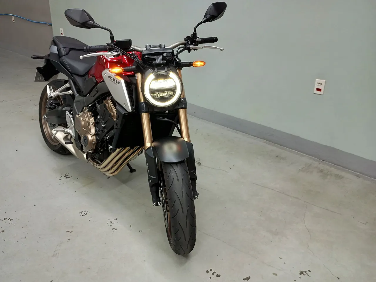 Motos HONDA CB 650R no Brasil