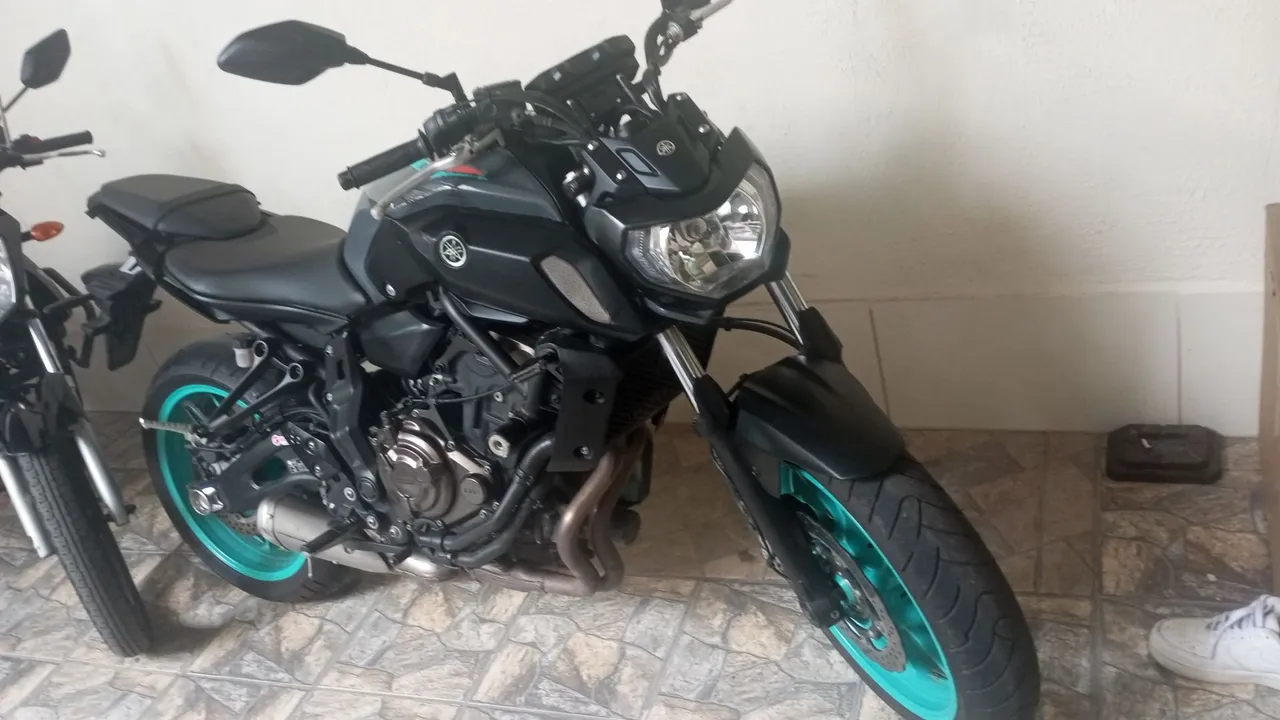 Motos Yamaha MT-07/MT-07 2024 no Brasil