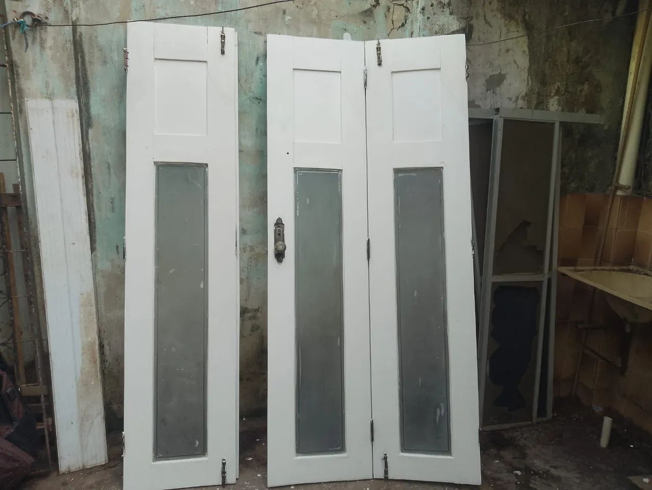 Uma porta - Portas e Janelas - Cremação, Belém 1469657353 | OLX